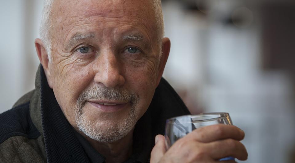 David Essex To Open The Reps New Season