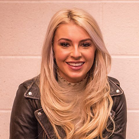 Holly Brewer's Instagram, Twitter & Facebook on IDCrawl